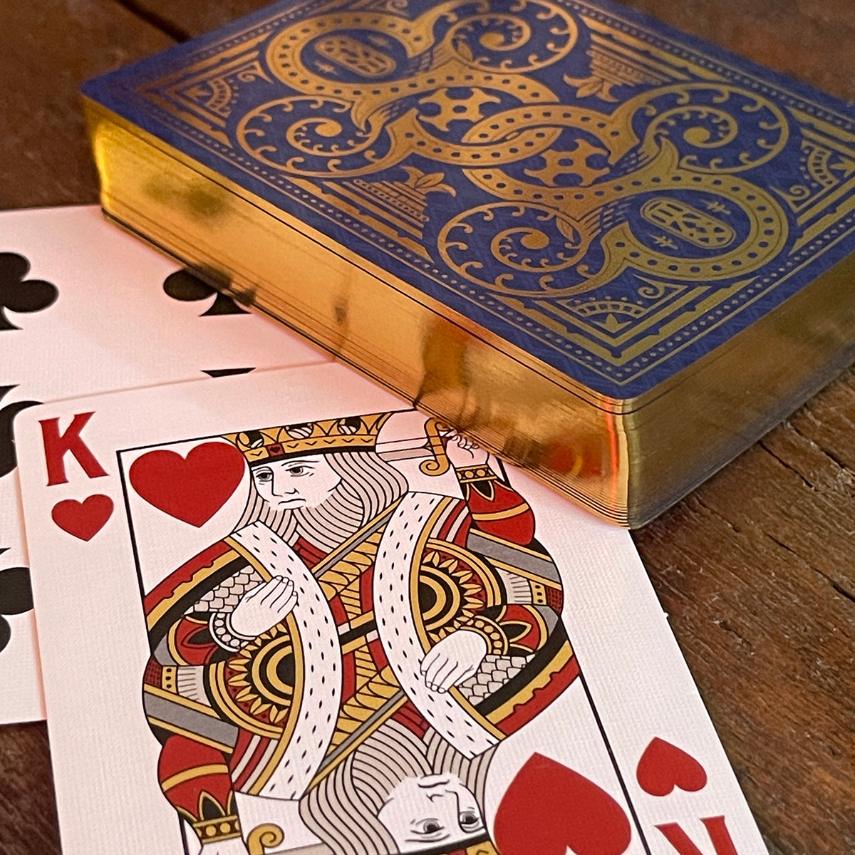 Solitare17: Blue | Play Solitaire with a Deck of Gilded Cards | Stockholm17